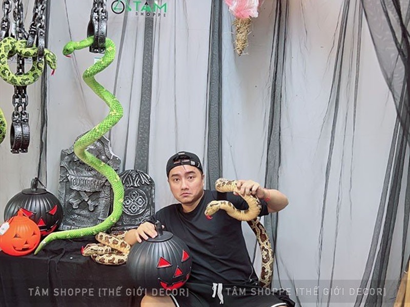 Con rắn lớn trang trí dài 190cm (con trăn) nhồi bông TCV-RAN-03