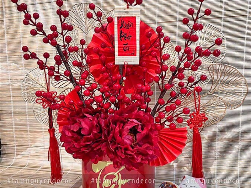 Cành đào đông đỏ 12 nhánh hàng xịn [Trái to - căng đẹp] CANHTRAI-04