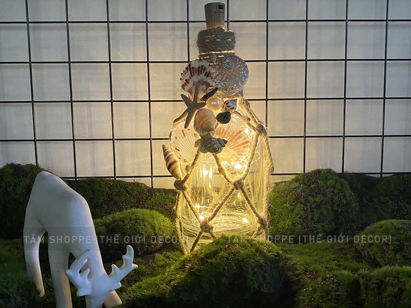 Chai Chivas 18 decor chủ đề biển có đèn led [Sẵn pin - Led vàng ấm] CHAILO-HM-06